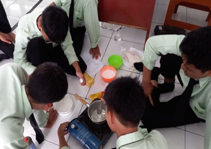 Pembuatan Bioplastik Melalui Pendekatan STEM di SMA Terpadu ...